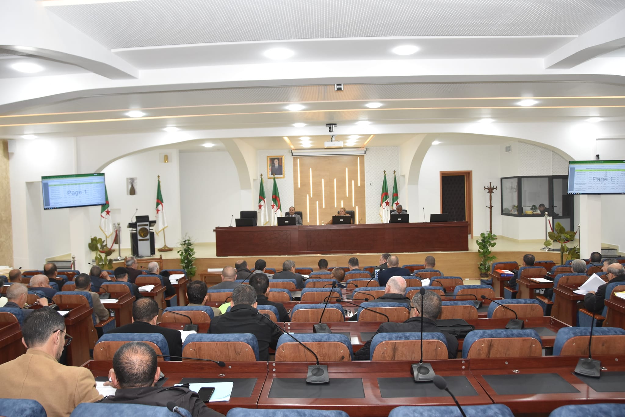 متابعة تقدم البرامج التنموية عبر بلديات الولاية - wilaya guelma